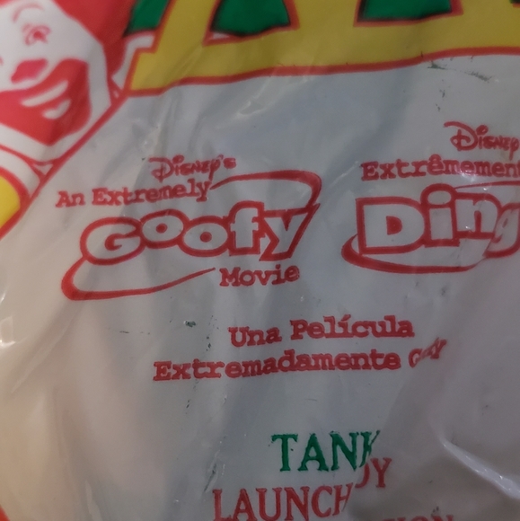 Disney | Toys | 22 Disneys An Extremely Goofy Movie Tank Launch Toy ...